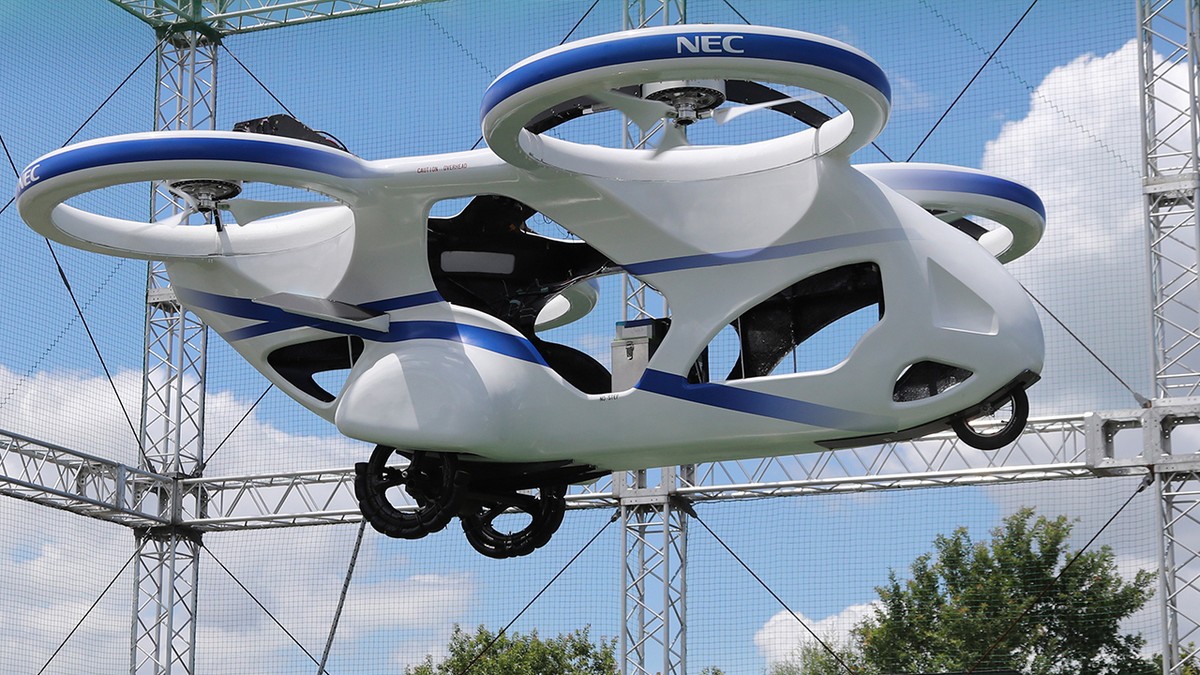 V Japonsku predstavili prototyp lietajúceho auta. Vo vzduchu však ...