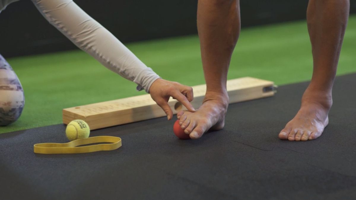 Ostrohy na päte vás nezastavia. Vyskúšajte tieto cviky | TV Markíza