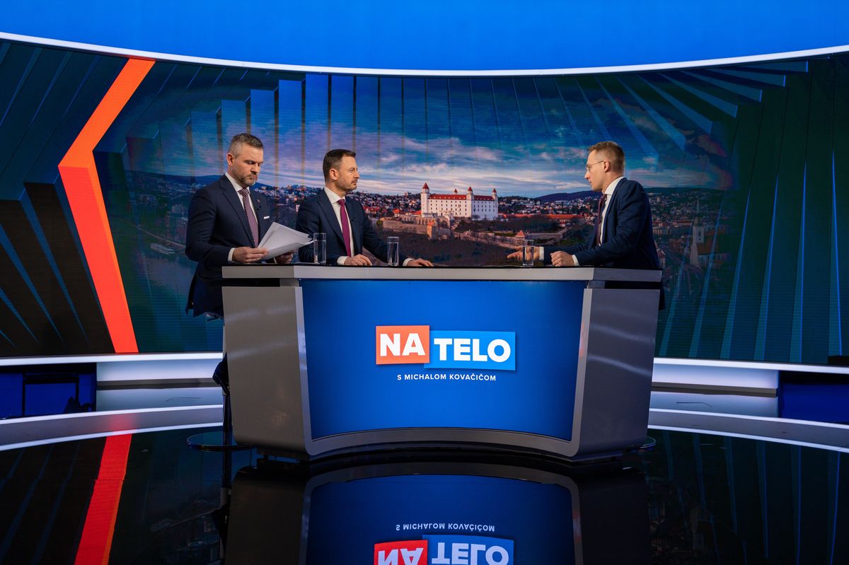 Prvý diskusný duel premiéra Hegera a expremiéra Pellegriniho v nedeľnom ...