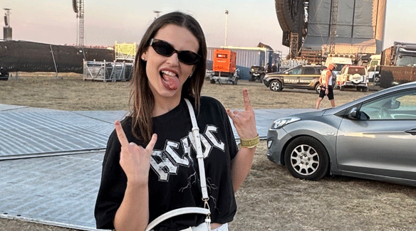 Maca Zábranská sa odviazala na AC/DC: Zverejnila fotky zo zákulisia ...
