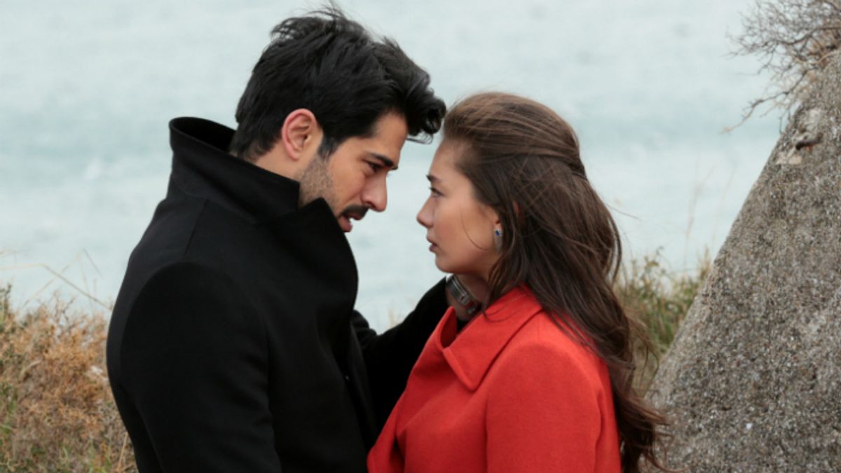 Nihan a Kemal z Nekonečnej lásky za študentských čias: Ona už vtedy ako princezná a on? To ...