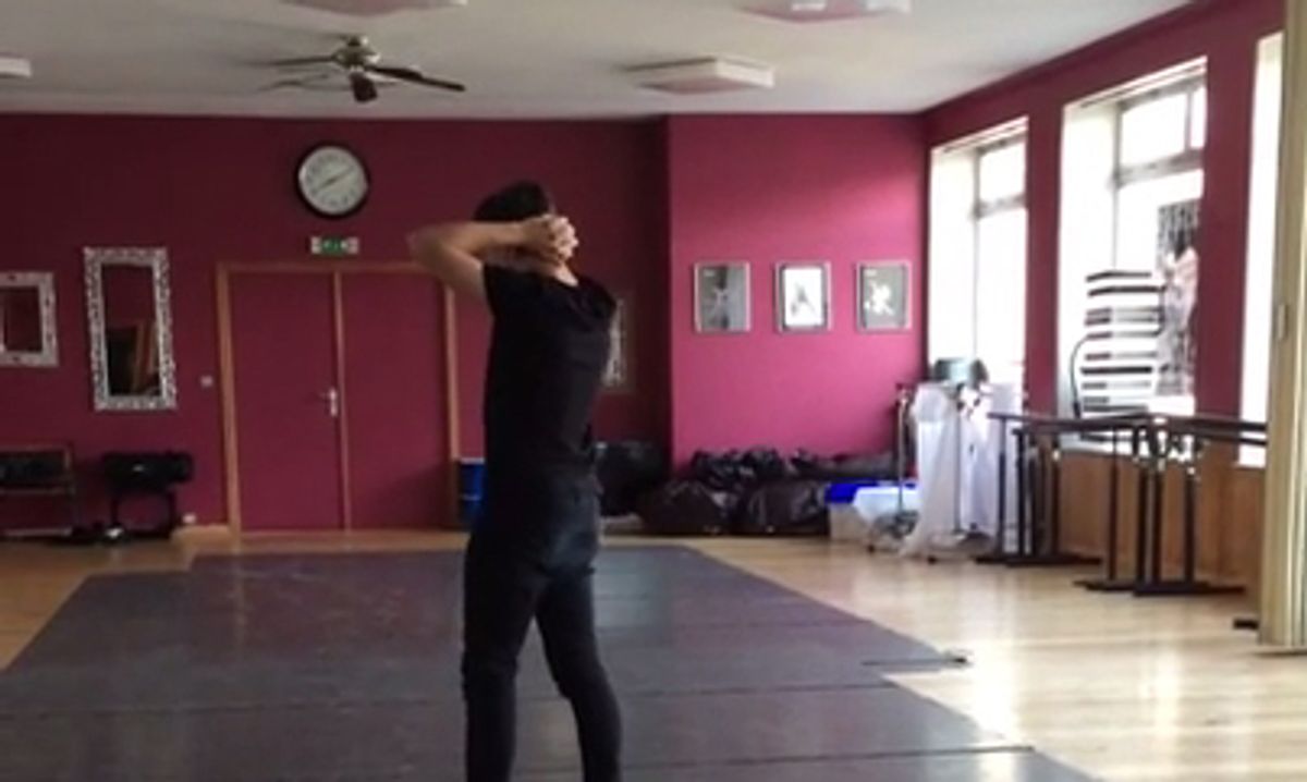 Neuveriteľný talent! Chlapec ani nevedel, že ho pri speve nakrúcajú ...