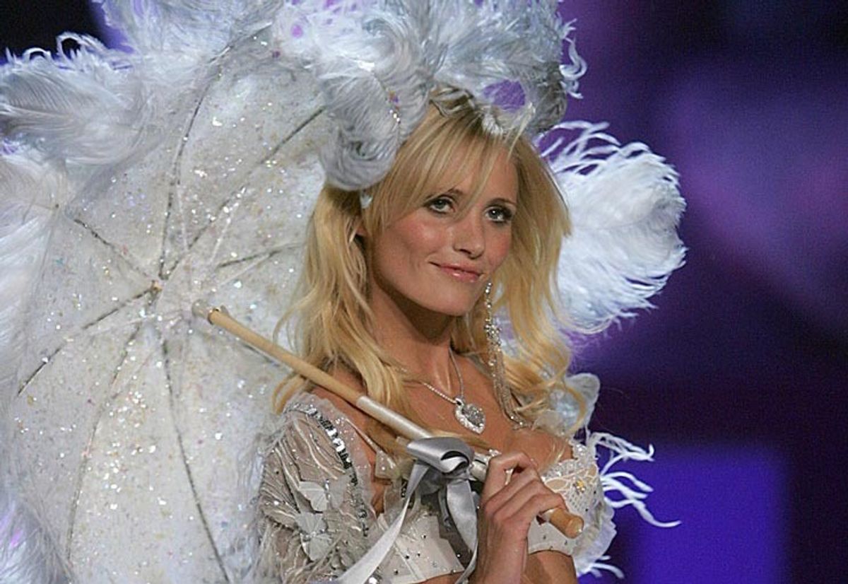 Kráska z Victoria´s Secret a čerstvá mamička skončila v kóme | TV Markíza