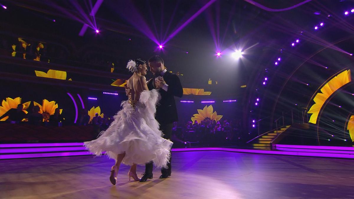 Semifinále - 2. tanec - Vratko Sirági a Anna Riebauerová – Slowfox | TV ...