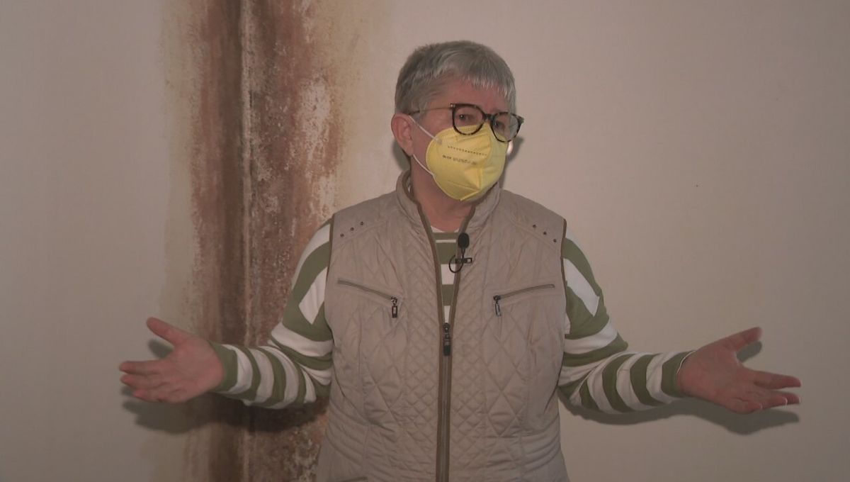 Deravá strecha im ničí zdravie, správca nekoná | TV Markíza