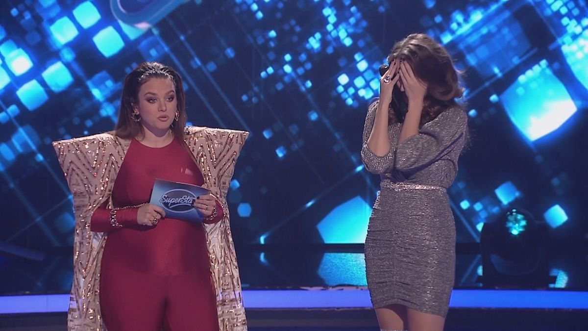 Najväčšie „perly“ finále. Elizabeth sa od hanby takmer prepadla pod zem ...