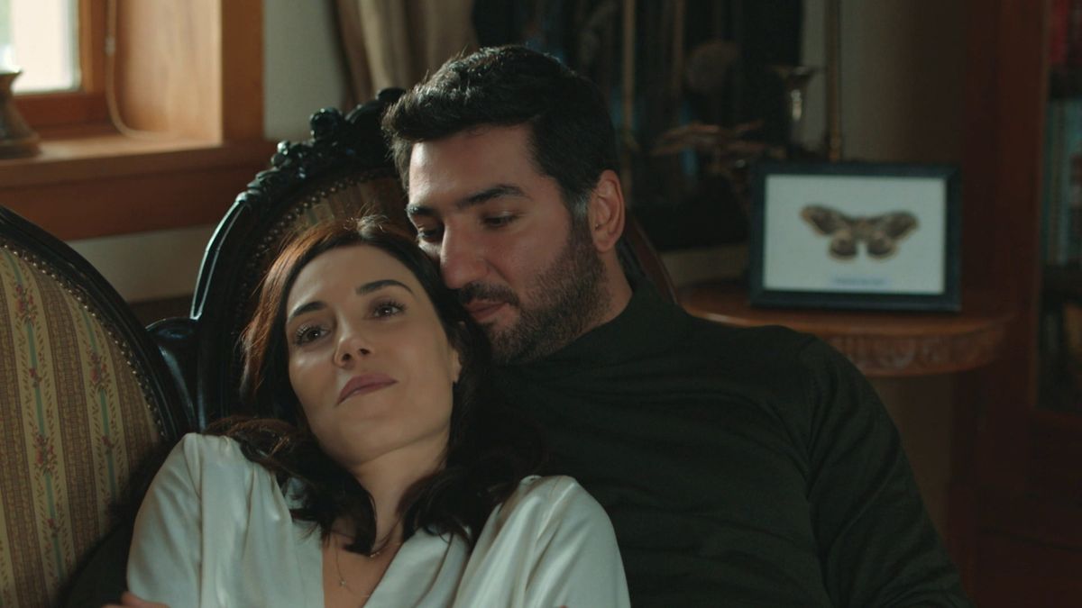 Asya s Arasom vymyslia, ako Volkanov posledný prehrešok využiť v ich ...