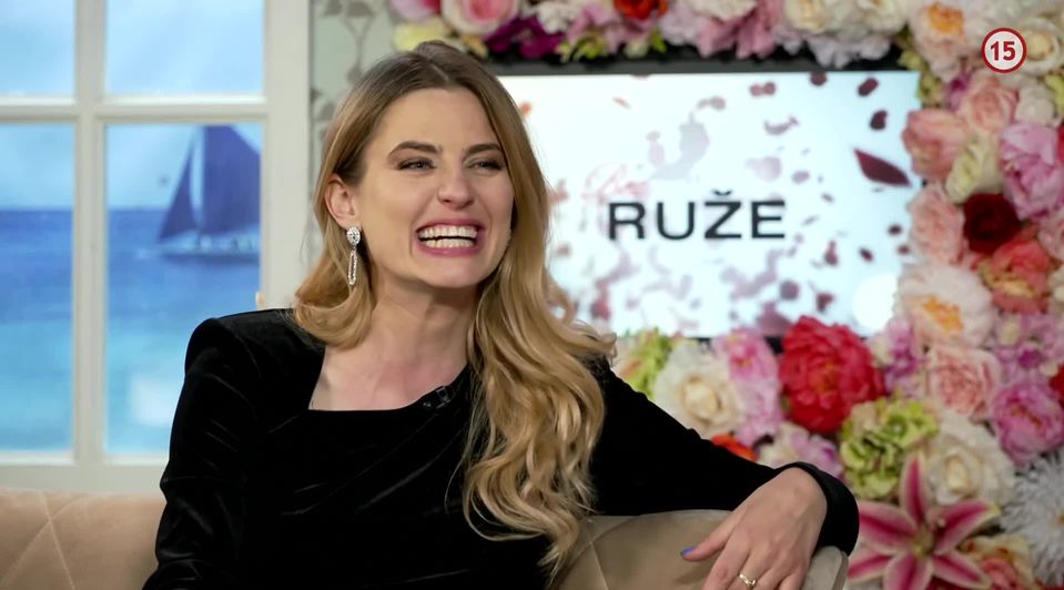 Priscilla ružu nedostala. Toto bolo jej skutočná reakcia mimo kamier ...